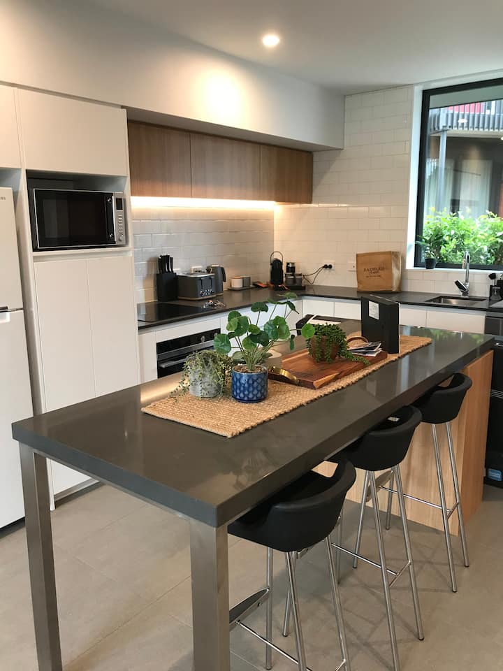 City Centre*3bdr*4beds*2.5 Bath*carpark*wkly Disc. - Christchurch