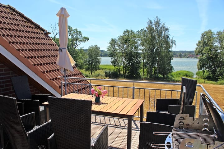 Ferienwohnung Am See In Ostseenähe - Schönberg
