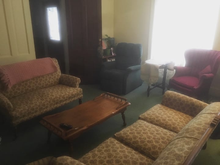 Inn At 1883 House – Milton Morgan Room - Savanna, IL