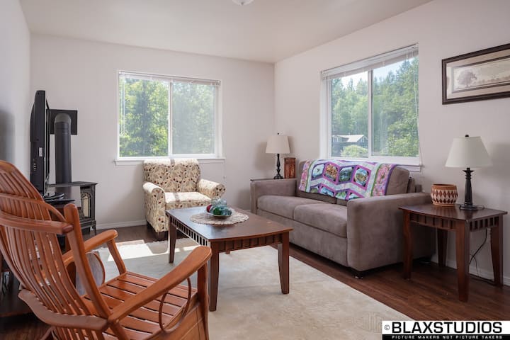 Bear Mountain Inn - Anchorage, AK