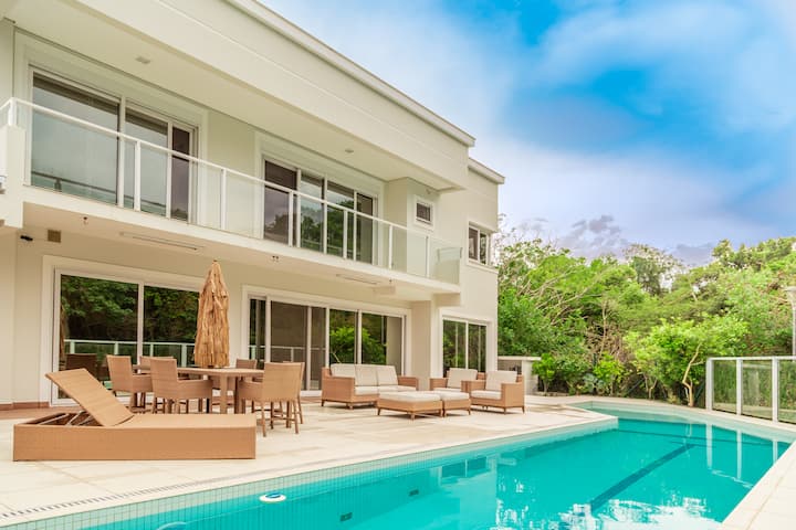 Luxuosa Mansão Em Jurerê Internacional - Florianópolis