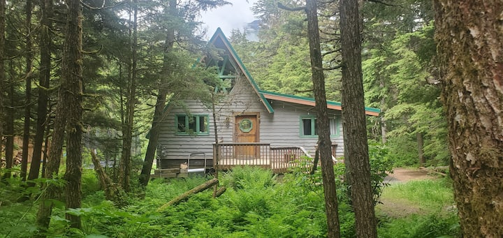 Cabin In Girdwood - Alyeska, AK