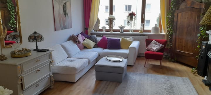 Zentral Gelegene, Gemütliche 2-zim. Wohnung - Hanover