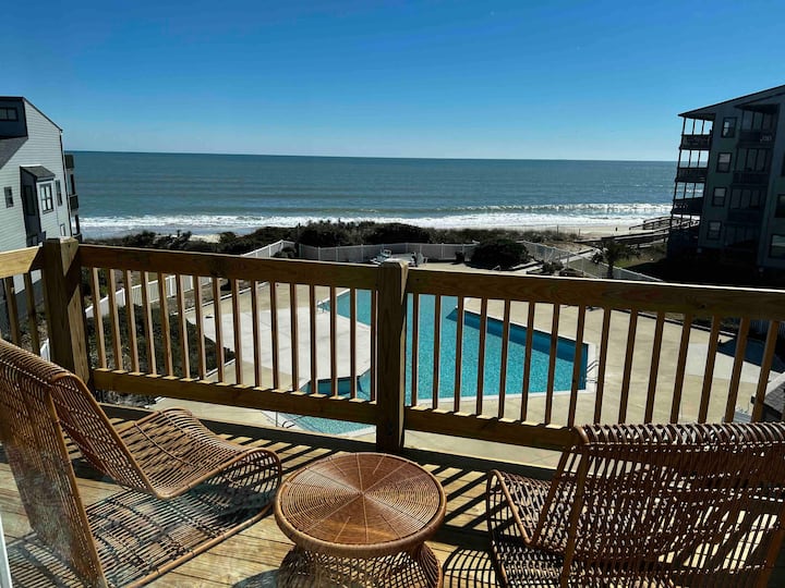 North Topsail Ocean & Pool Front 3 Level Townhouse - North Topsail Beach, NC