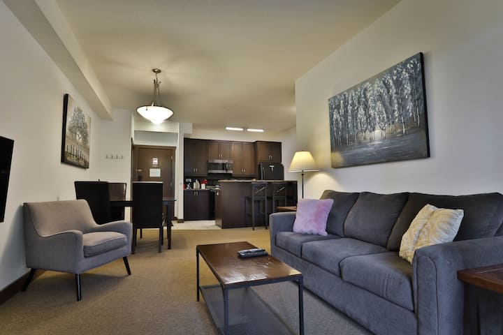 Hot Tub & Gym | Pool | Ground-floor Condo - Fernie