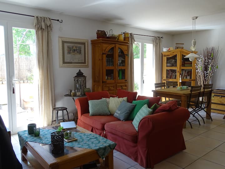 Appartement Cosy Dans Maison De Village à Gémenos. - Gémenos