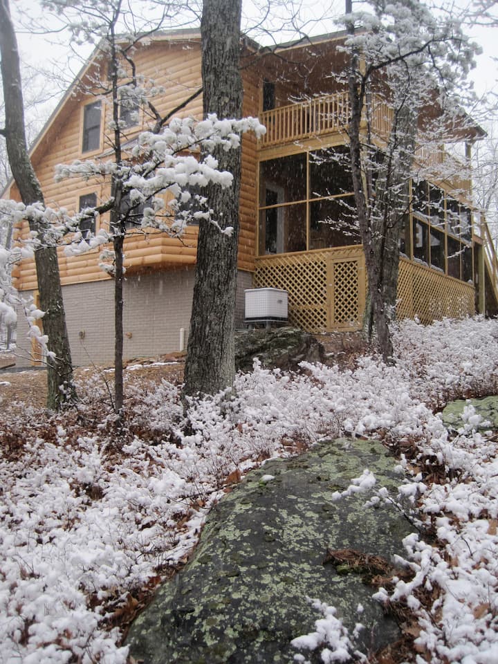 Wild, Wonderful Five-bedrm Loghome - West Virginia