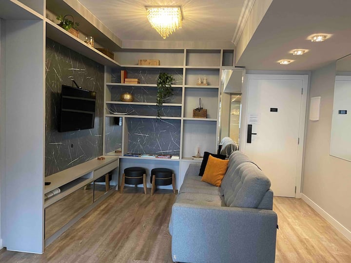 Excelente Ap ,óTima Localização! - Balneário Camboriú