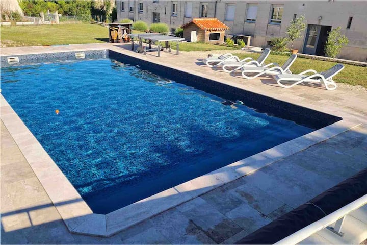 Apartment In Aubeterre Sur Dronne With Pool - Aubeterre-sur-Dronne
