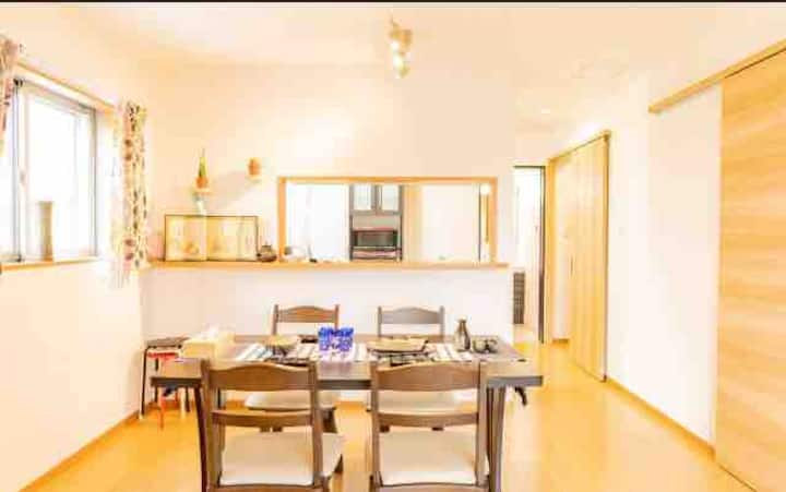 新建4室1厅2卫豪华别墅!jr站走路5分钟,近心斋桥难波黑门市场、通天阁、环球影城,桜の御墅1号馆 - Japan