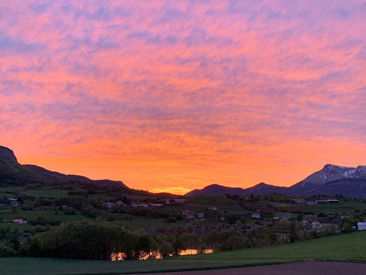 Grande Maison Vue Sur Lac à Pelleautier Très Calme - Gap