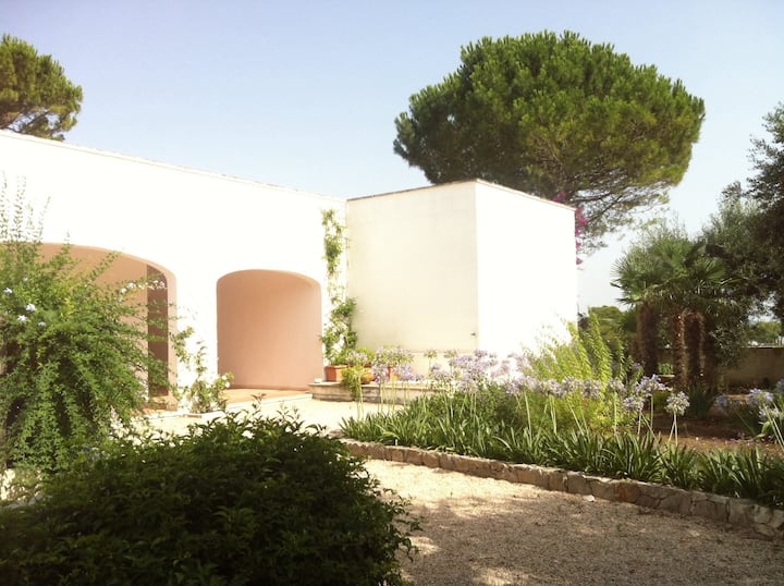 The Garden Of Hesiod/ Il Giardino Di Esiodo - Provincia di Lecce