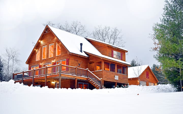 Chalet •Sleeps 12 •Hot Tub •10 Min To Sunday River - Bethel, ME