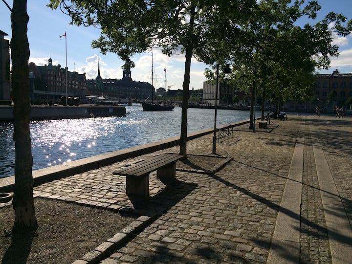 Islands Brygge, Nær Kbh. C - Copenhaguen