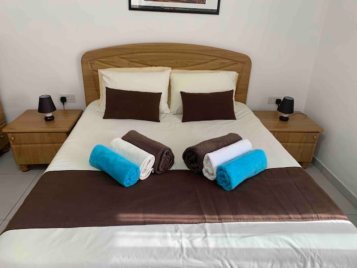 Central And Spacious Flat Near Valletta And Sliema - Valletta, Malta