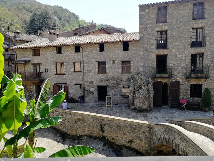 Casa En El Pintoresco Pueblo De Beget - Molló