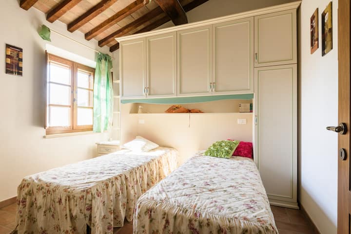 Apartment With Two Double Bedroom - San Quirico d'Orcia