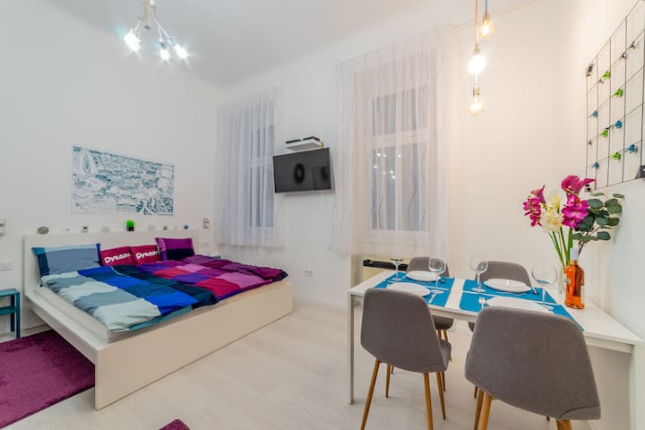 Jolly Apartment - In The Centre Near The Danube - Budapest