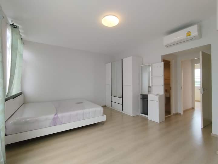 Indy Srinakarin Romklao - Min Buri