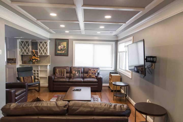 Relaxing Refuge - Warm And Inviting 3br/2.5ba Home - Highland, MD