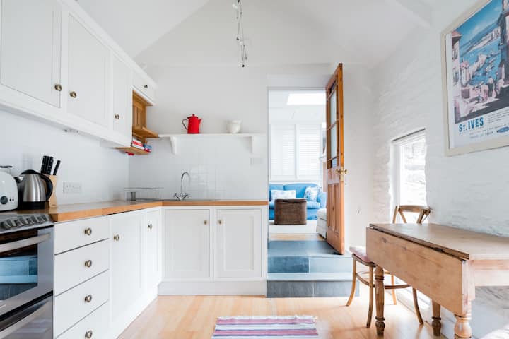 Stylish Hotelstyle Barn Conversion, Amazing Garden - Tregony