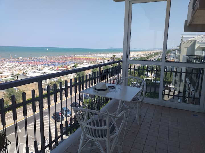 Fronte Mare Panoramico E Luminoso - Rimini