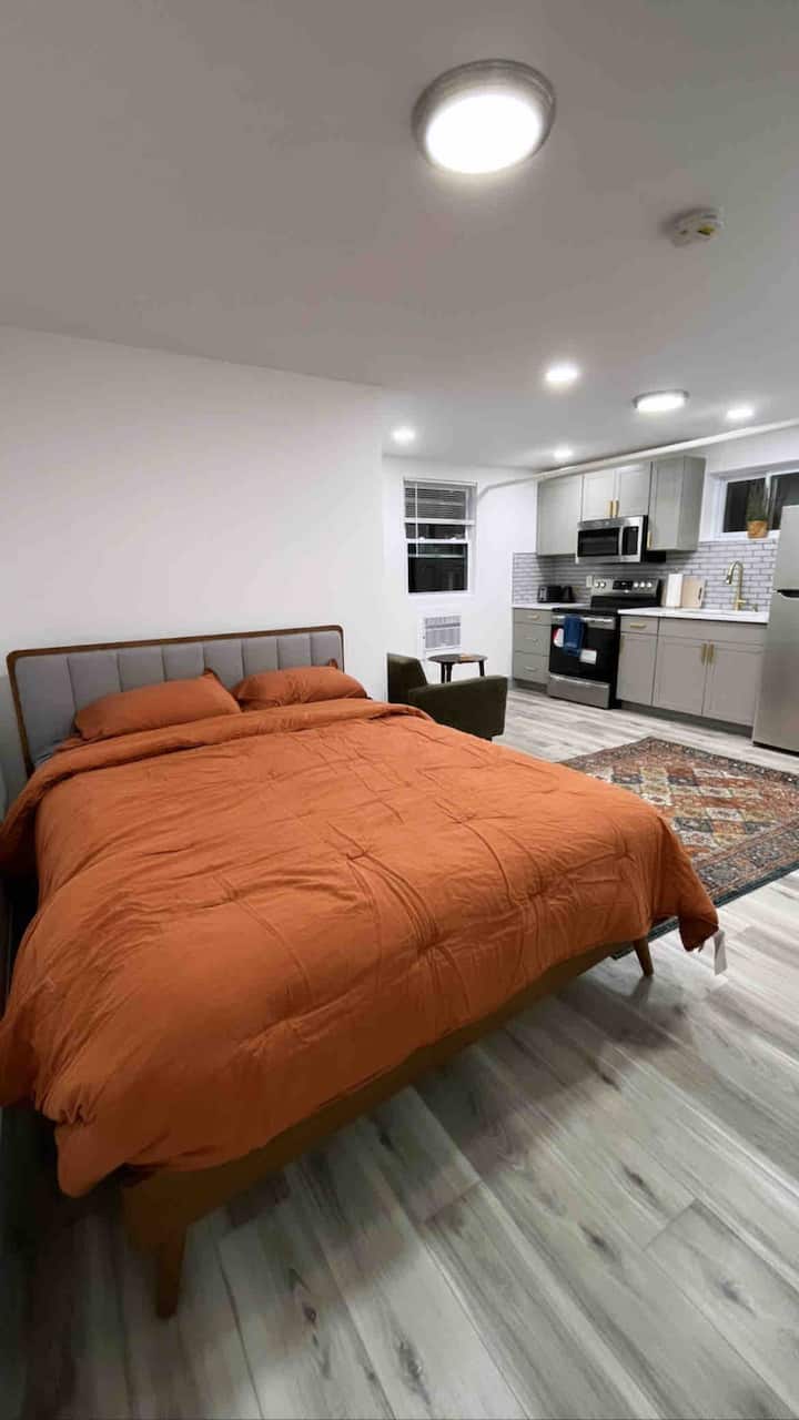 Newly Modern Studio Apt - Bronx, NY