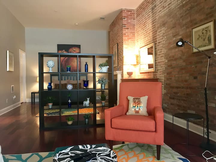 Lovely Loft-style Studio In Historic Mount Vernon - Baltimore, MD