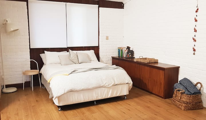 Valentine Park Farmstay - Perth