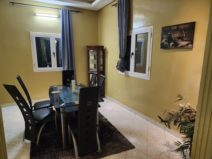 Stylish Master Bedroom For Rent! - Niamey