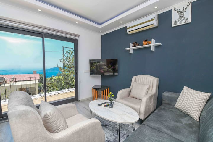 Deniz Manzaralı Jakuzili 4kişilik 2+1 Apart - Kalkan