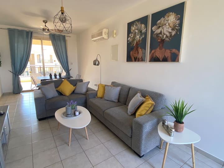 Seacrest - Newly Renovated 1 Bedroom Apartment - Paphos