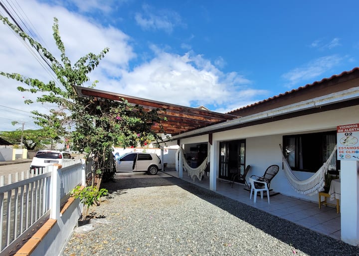 Casa Espaçosa Em Penha - 15min Parque Beto Carrero - Penha