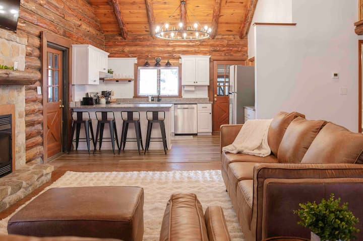 Cabin In The Woods - French Creek State Park Campground, Elverson