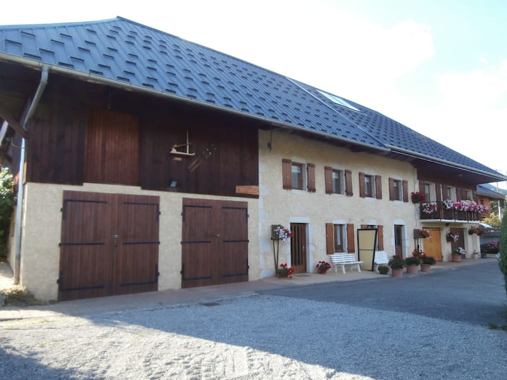 Gîte La Pierre Carrée - Lescheraines