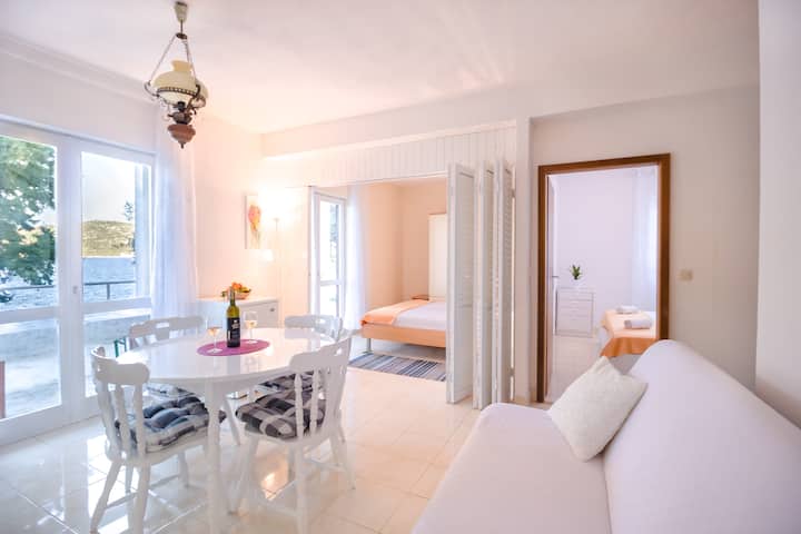 Cozy Apartment Near The Sea 2 - Primošten