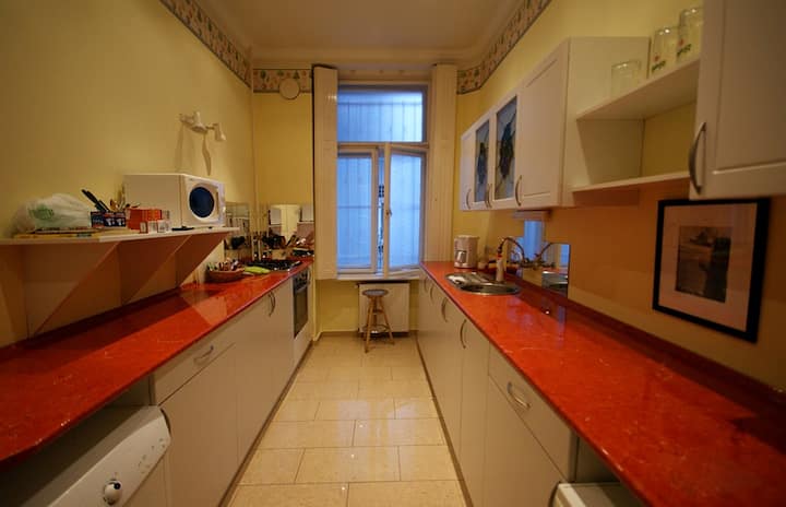 Elegant Home In Town Center - Budapest
