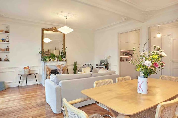 Appartement D’exception, Balcon Et Climatisation - Paris