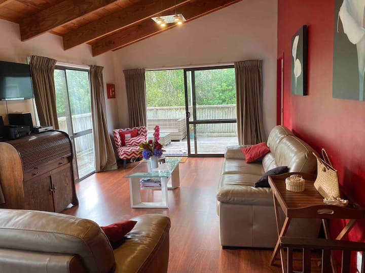 Private Beach Retreat - Waihi