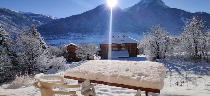 Superbe Studio Très Ensoleillé, Entièrement Neuf - Briançon