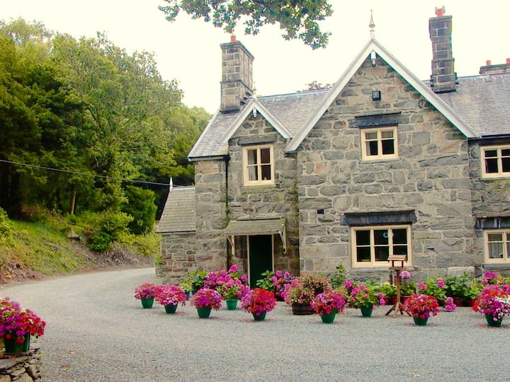 Lovely Country Cottage In Snowdonia - Barmouth