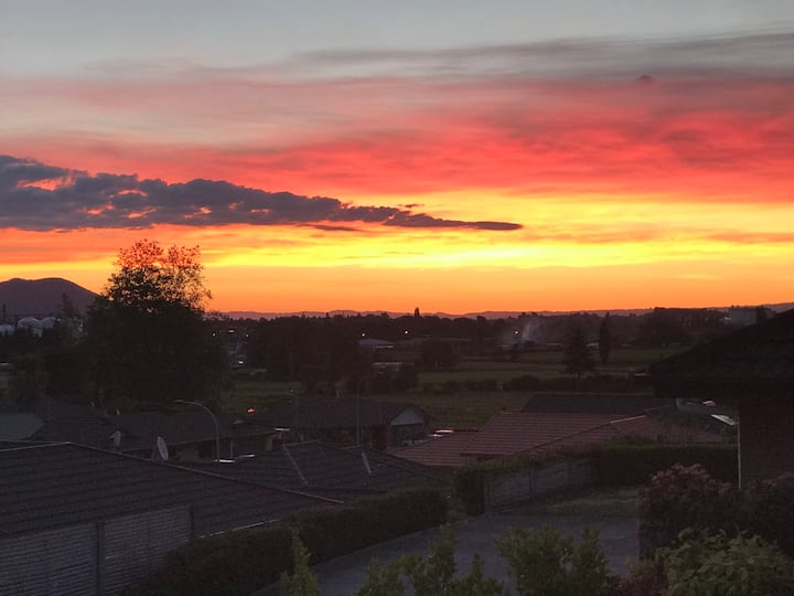 Sunset Suite - Homely, Warm, Clean And Tidy - Te Awamutu