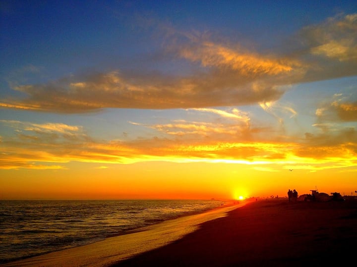 Ocean Front Studio Prvt. Entrance ! - Newport Beach