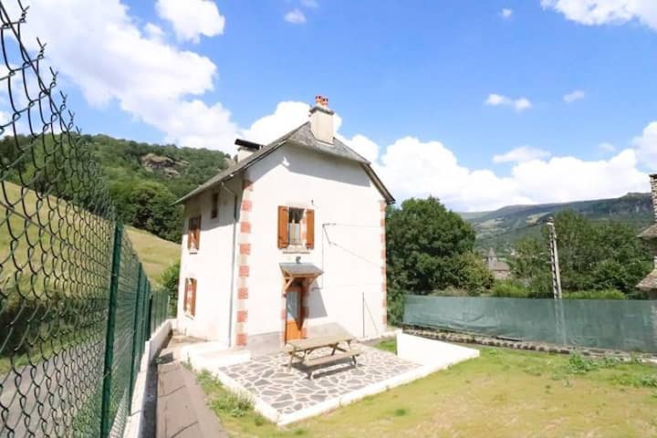 Gite Thiézac Proche Du Lioran Et Aurillac 4 Pers - Vic-sur-Cère