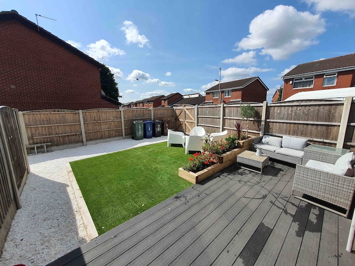 Rochdale Holiday Rentals & Homes - England, United Kingdom | Airbnb