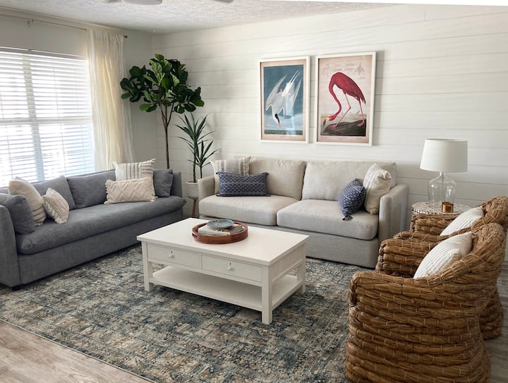 Walk To Beach! Chairs + Cart Provided! - Panama City Beach, FL