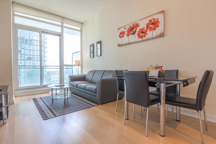 Professionally Managed Entire 1br Condo Sq1 R13 - Mississauga