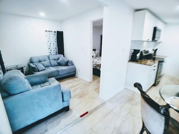 Lovely ❤️ Apartment Near Beaches - Clearwater, FL