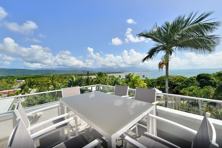 Ground Floor Of 2 Storey Artist's Studio House. - Port Douglas