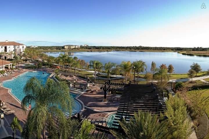 Townhome 4 Bed 3 Bath Near By Convention Center - Orlando, FL